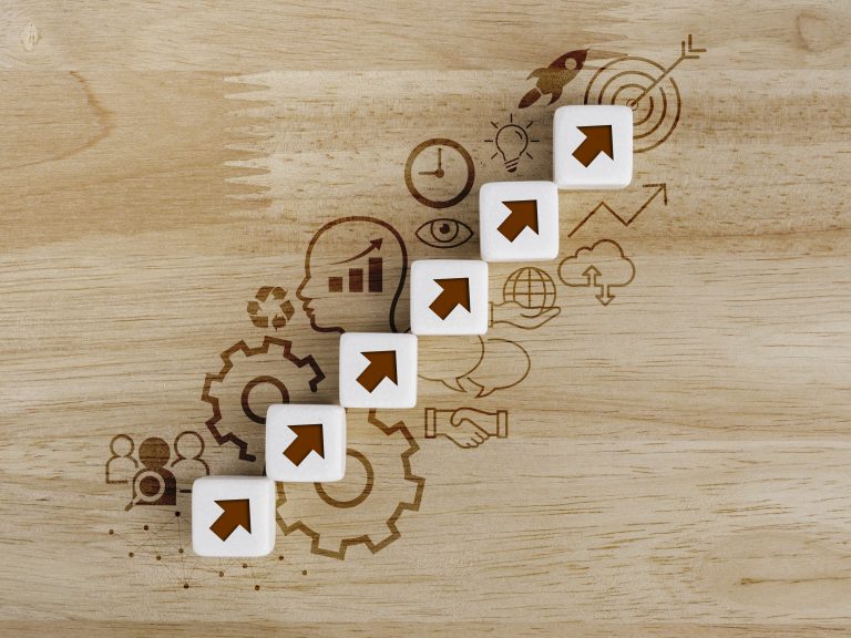 How to manage and create a project in Odoo 18.